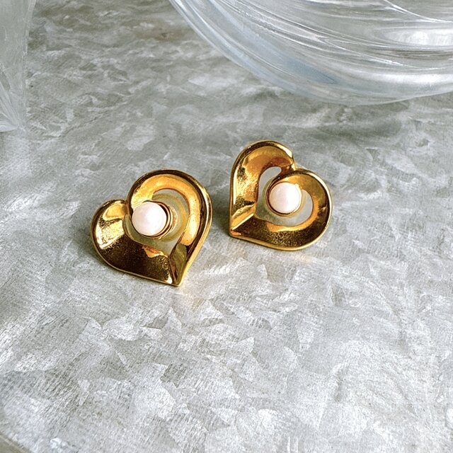 PA360-【 AVON 】エイボン・ヴィンテージピアス Gold Tone Open Heart Pearl Removal | iichi 日々の暮らしを心地よくするハンドメイドや ...