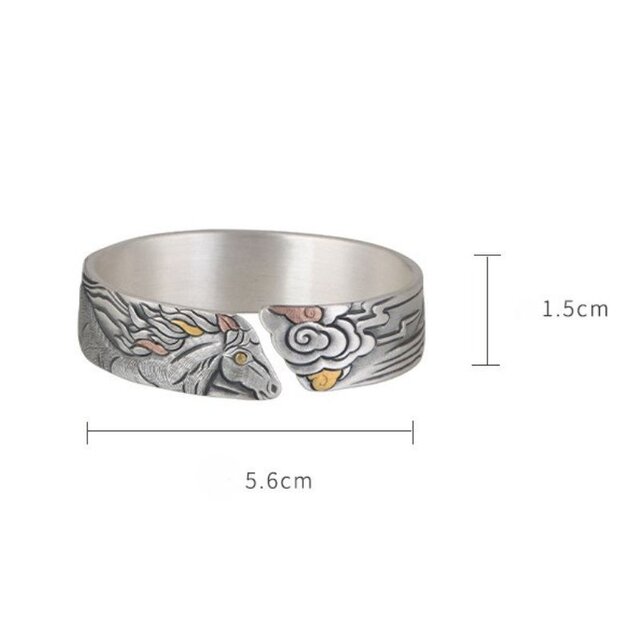 駿馬のバングル - 時を超えるエレガンスと力強さの象徴 B079 | iichi 日々の暮らしを心地よくするハンドメイドやアンティークのマーケットプレイス