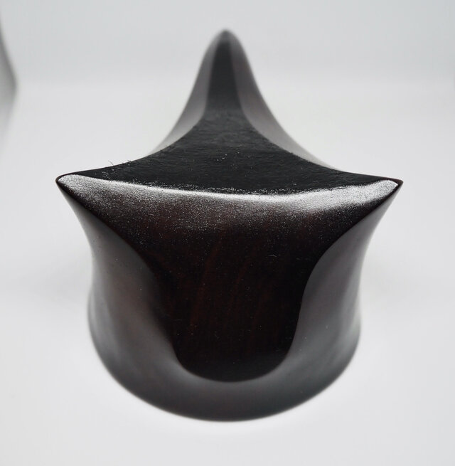 アクシュ「黒柿150」 | iichi 日々の暮らしを心地よくするハンドメイドやアンティークのマーケットプレイス