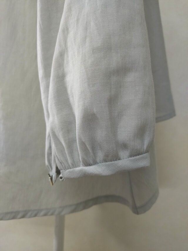 そよ風みたいなふんわりブラウス。長袖。GPO−416 | iichi 日々の暮らしを心地よくするハンドメイドやアンティークのマーケットプレイス