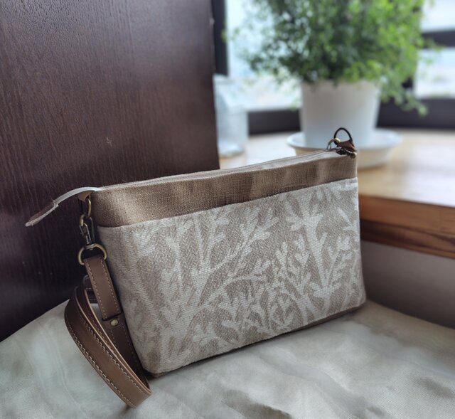 イギリス*インテリアファブリック*リネン*ショルダーバッグ | iichi 日々の暮らしを心地よくするハンドメイドやアンティークのマーケットプレイス