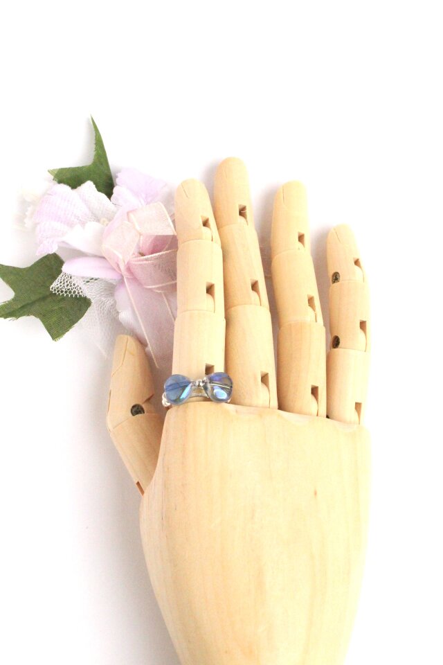 ブルーオーラ Ribbon Wire Ring | iichi 日々の暮らしを心地よくするハンドメイドやアンティークのマーケットプレイス