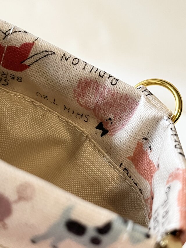 バネ口ラミネートポーチ 犬 わんこ図鑑 | iichi 日々の暮らしを心地よくするハンドメイドやアンティークのマーケットプレイス