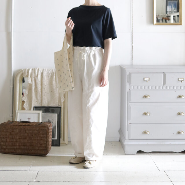 三日月パンツ/チノホワイト：サイズ2 | iichi 日々の暮らしを心地よくするハンドメイドやアンティークのマーケットプレイス