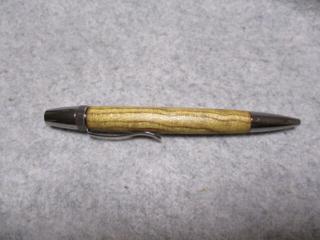 御蔵島桑 金桑 ギラ杢 椿油仕上げ 回転式ロングパトリオットボールペン | iichi 日々の暮らしを心地よくするハンドメイドやアンティークのマーケットプレイス