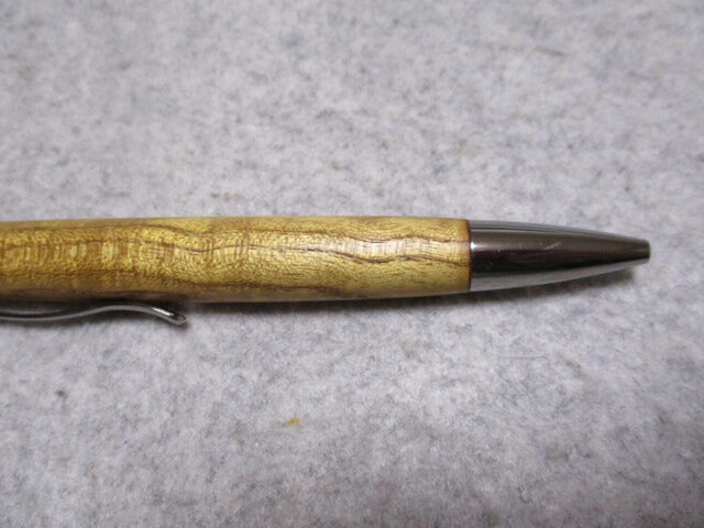 御蔵島桑 金桑 ギラ杢 椿油仕上げ 回転式ロングパトリオットボールペン | iichi 日々の暮らしを心地よくするハンドメイドやアンティークのマーケットプレイス