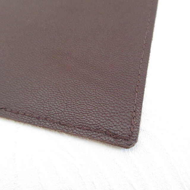 A6対応♪フラットマルチケース《ゴートスキン》チョコブラウン・0338 | iichi 日々の暮らしを心地よくするハンドメイドやアンティークのマーケットプレイス
