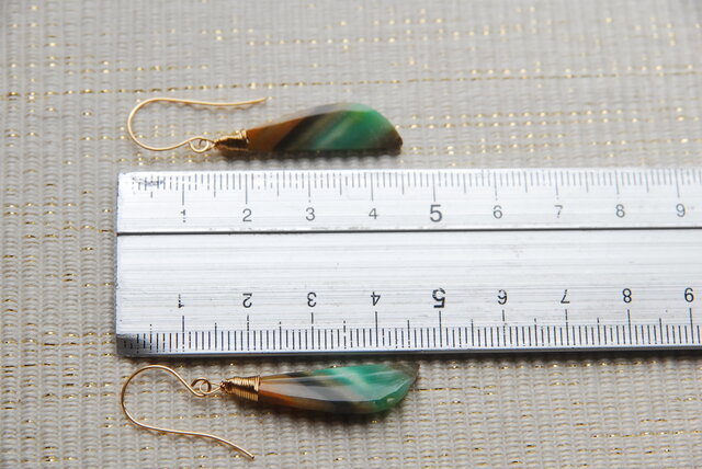 オパライズドウッドのピアス no.10 14kgfのコピー | iichi 日々の暮らしを心地よくするハンドメイドやアンティークのマーケットプレイス