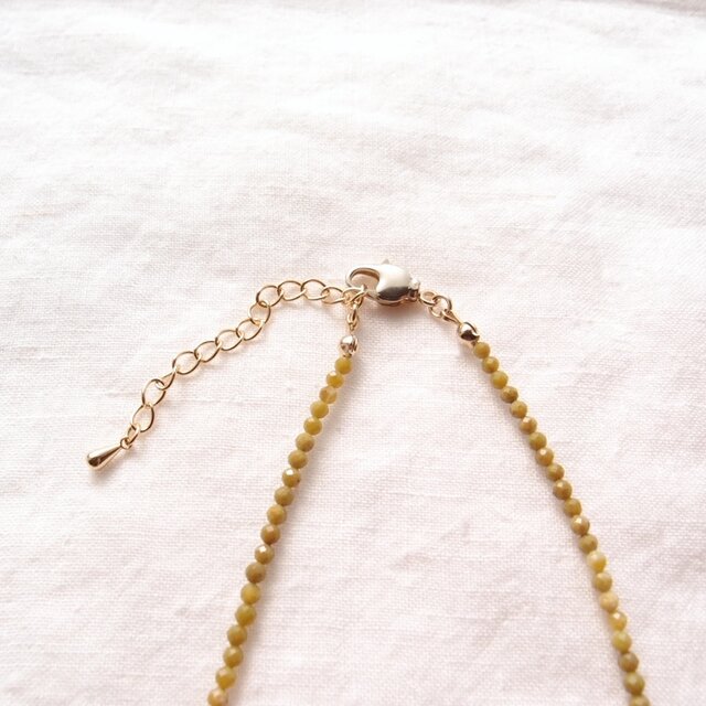 Olive Opal Charm Necklace Set／オリーブオパール チャームネックレスセット | iichi 日々の暮らしを心地よくするハンドメイドやアンティークのマーケットプレイス