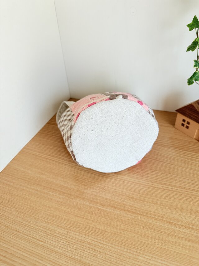 YUWAパッチワークのバケツ型小物入れ⑦ | iichi 日々の暮らしを心地よくするハンドメイドやアンティークのマーケットプレイス