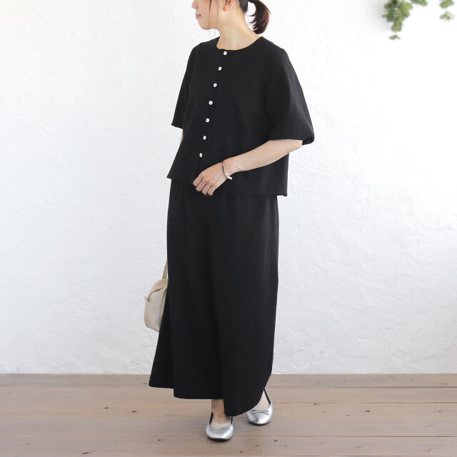 夏を心地よく 東炊きコットンリネン 五分袖ループボタン羽織りブラウス（ブラック）TP22 | iichi 日々の暮らしを心地よくするハンドメイドやアンティークのマーケットプレイス