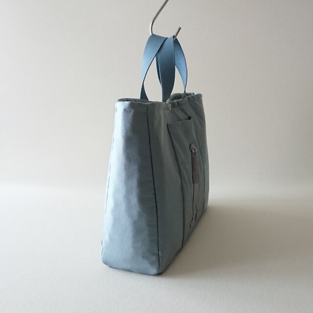 annco nylon tote [blue gray] | iichi 日々の暮らしを心地よくするハンドメイドやアンティークのマーケットプレイス