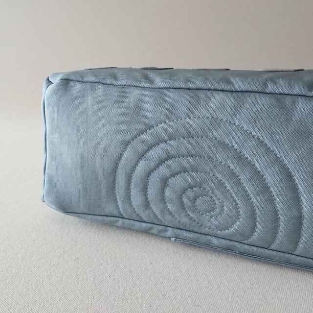 annco nylon tote [blue gray] | iichi 日々の暮らしを心地よくするハンドメイドやアンティークのマーケットプレイス