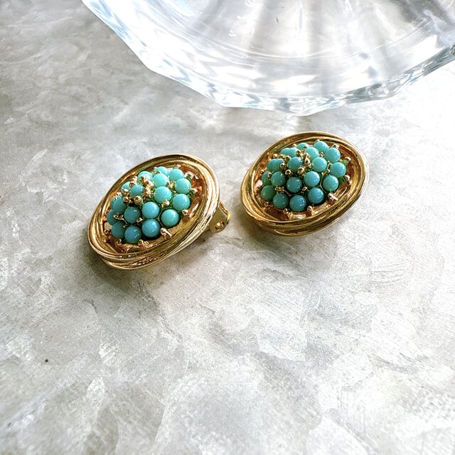 Y1149-ヴィンテージイヤリング・U.S.A. 1970〜80s Turquoise Bead Cluster | iichi 日々の暮らしを心地よくするハンドメイドやアンティークの ...