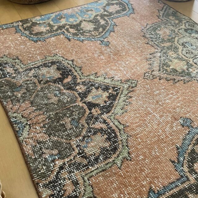 72×86 テラコッタカラー オリエンタル柄 トルコヴィンテージラグ | iichi 日々の暮らしを心地よくするハンドメイドやアンティークのマーケットプレイス