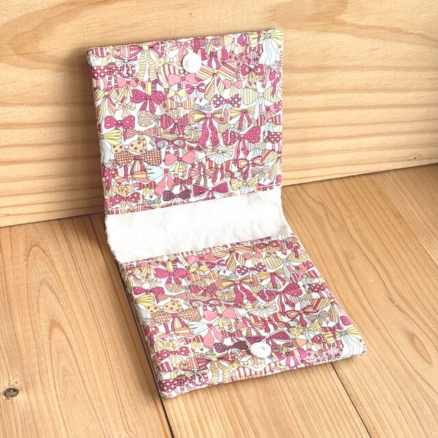 リバティ スナップ付 ハンカチみたいなサニタリーポーチ ＜Jenny's Ribbons＞(ジェニーズリボンズ)ピンク | iichi 日々の暮らしを心地よくするハンドメイドやアンティークの ...