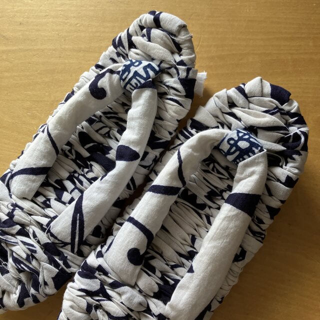 布ぞうり 本体：浴衣地 綿 23～25cm | iichi 日々の暮らしを心地よくするハンドメイドやアンティークのマーケットプレイス