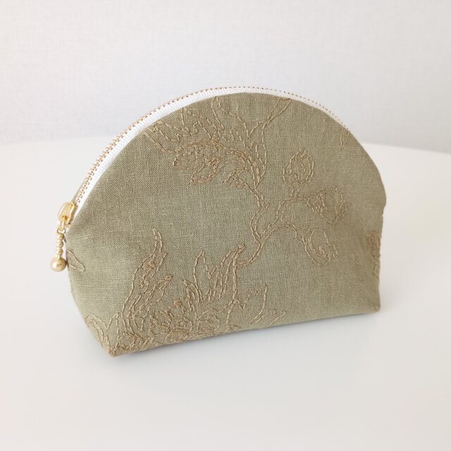半月ポーチ 植物柄 ボタニカル 20cmファスナー ハンドメイドのコピー | iichi 日々の暮らしを心地よくするハンドメイドやアンティークのマーケットプレイス