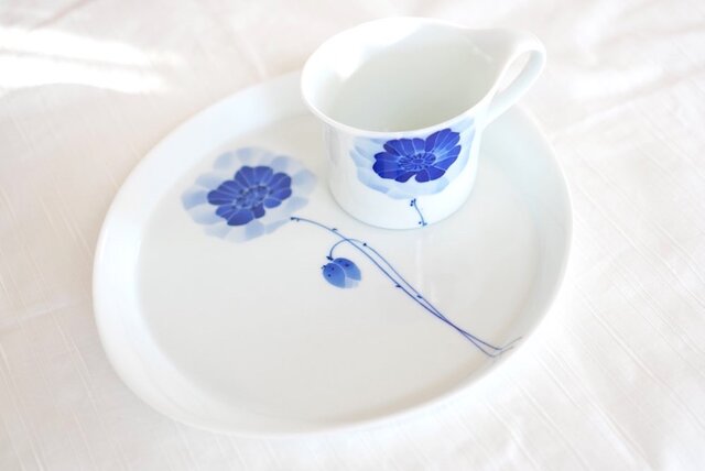 追加のご注文の商品 青いアネモネ 染付のプレートL | iichi 日々の暮らしを心地よくするハンドメイドやアンティークのマーケットプレイス