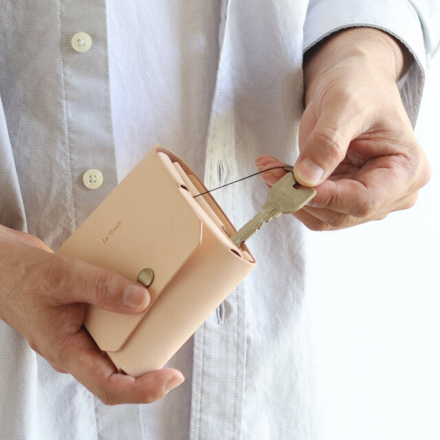 財布として使えるキーケース スマートキー対応 LF-027 ヌメ革ALL スマートキーが入る財布 軽いキーケース | iichi 日々の暮らしを心地よくするハンドメイドやアンティークの ...