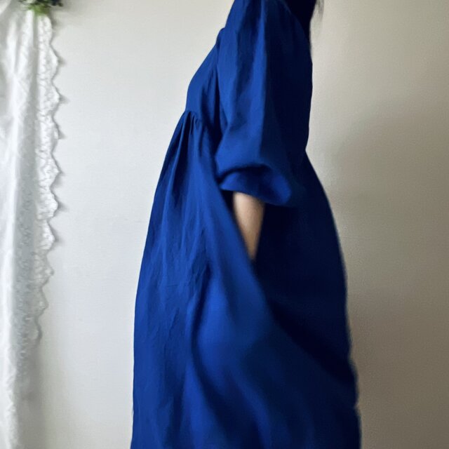 ベルギーリネン100% ヨークギャザーワンピース(青/薄パープル／赤) | iichi 日々の暮らしを心地よくするハンドメイドやアンティークのマーケットプレイス