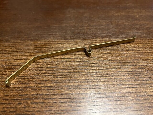 蚊やり真鍮とってクリップ式 水色ピンク51 | iichi 日々の暮らしを心地よくするハンドメイドやアンティークのマーケットプレイス