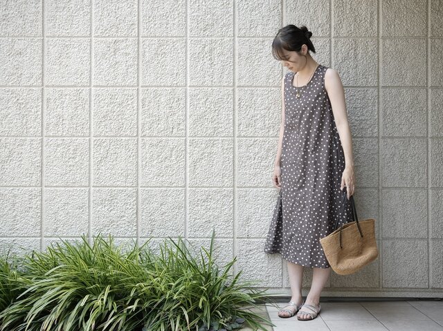 涼しい★コットンリネンのノースリーブワンピ／ドットグレー No.359 | iichi 日々の暮らしを心地よくするハンドメイドやアンティークのマーケットプレイス