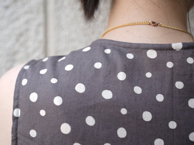 涼しい★コットンリネンのノースリーブワンピ／ドットグレー No.359 | iichi 日々の暮らしを心地よくするハンドメイドやアンティークのマーケットプレイス