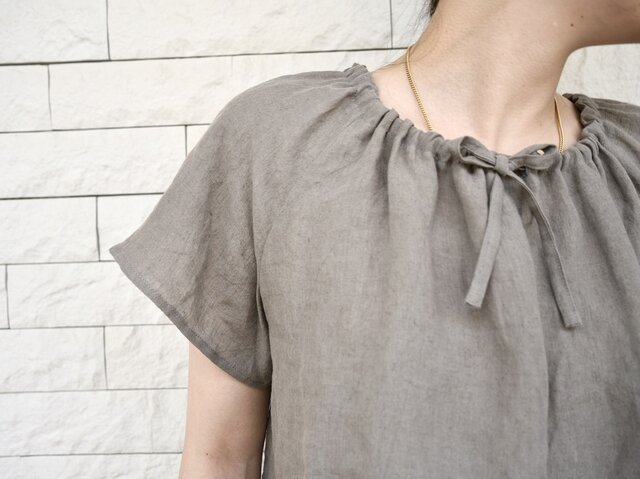 上質リネンのゆったり半袖ブラウス No.361 | iichi 日々の暮らしを心地よくするハンドメイドやアンティークのマーケットプレイス