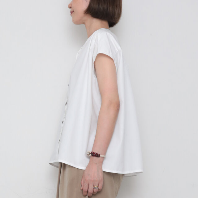 balloon blouse / white | iichi 日々の暮らしを心地よくするハンドメイドやアンティークのマーケットプレイス