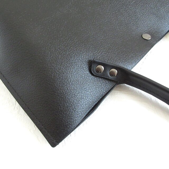 新仕様♪B5サイズ対応《牛革》外マチ・ミディアム・トート・ブラックシュリンク・0593 | iichi 日々の暮らしを心地よくするハンドメイドやアンティークのマーケットプレイス