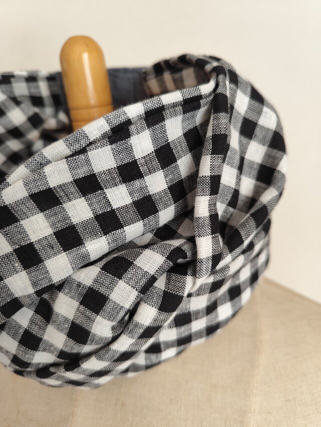 後ろボタンスカーフ風ネックウォーマー25-01 | iichi 日々の暮らしを心地よくするハンドメイドやアンティークのマーケットプレイス