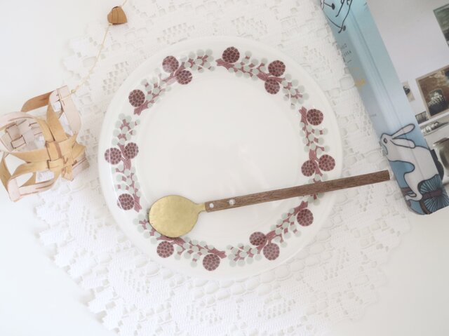 ARABIA / Hilla プレート 16.5cm No.5970 | iichi 日々の暮らしを心地よくするハンドメイドやアンティークのマーケットプレイス