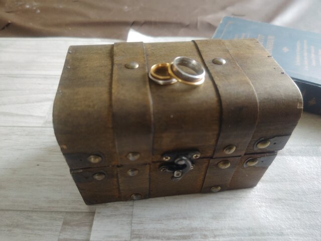 貝殻の宝箱＊リングピロー | iichi 日々の暮らしを心地よくするハンドメイドやアンティークのマーケットプレイス