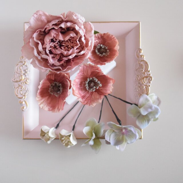 ⋆4点set⋆ クラシカルピンク：ポピー・ピオニーヘッドドレス《ワイヤー入りピック》 | iichi 日々の暮らしを心地よくするハンドメイドやアンティークのマーケットプレイス