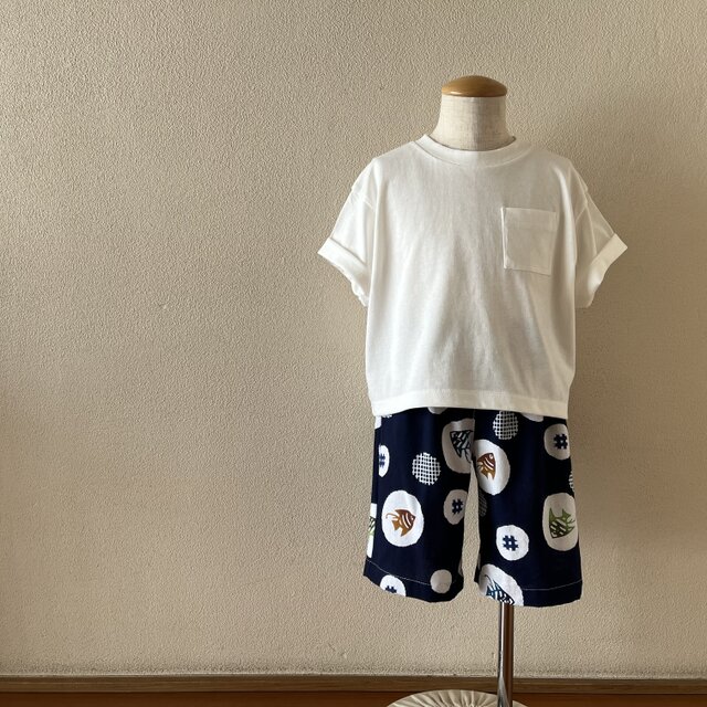 子供 浴衣地ハーフパンツ 注染サカナ（紺地） 100～130〈受注製作〉 | iichi 日々の暮らしを心地よくするハンドメイドやアンティークのマーケットプレイス