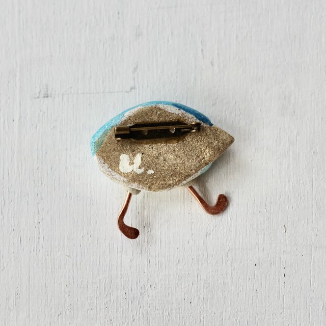 おさんぽ鳥のブローチ 10 | iichi 日々の暮らしを心地よくするハンドメイドやアンティークのマーケットプレイス