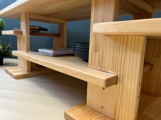 【送料無料】 ローテーブル 木組みたっぷり収納 120cm 45cm パイン ナチュラル | iichi 日々の暮らしを心地よくするハンドメイドやアンティークのマーケットプレイス