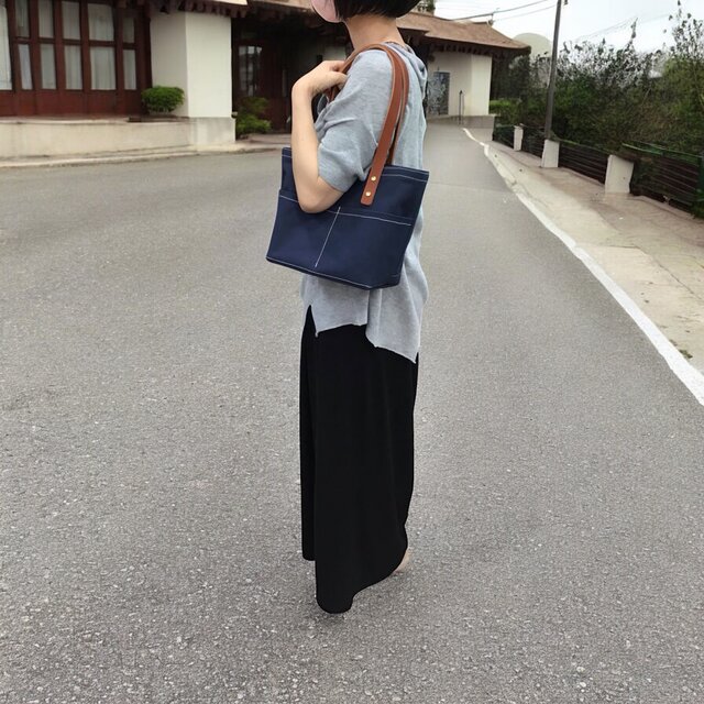 レザーハンドルが選べる帆布トートバッグS | iichi 日々の暮らしを心地よくするハンドメイドやアンティークのマーケットプレイス