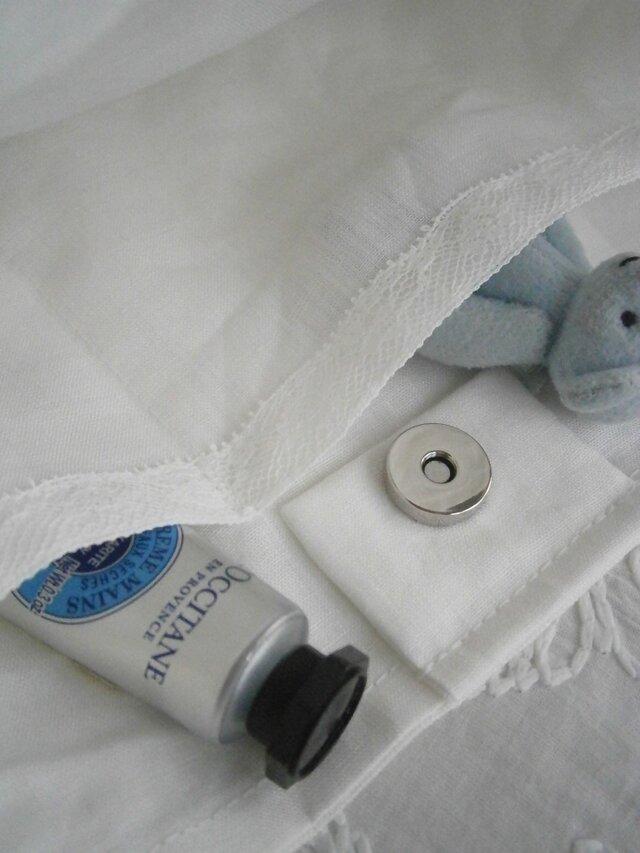 刺繍lace×linen 小さめtote＆pouch | iichi 日々の暮らしを心地よくするハンドメイドやアンティークのマーケットプレイス