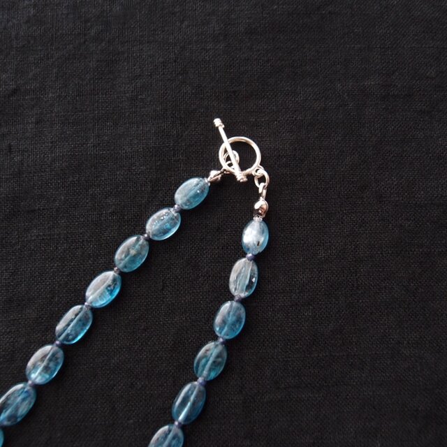 Kyanite × Blue Sapphire Necklace／ブルーカイヤナイト×サファイア ネックレス | iichi 日々の暮らしを心地よくするハンドメイドやアンティークのマーケットプレイス