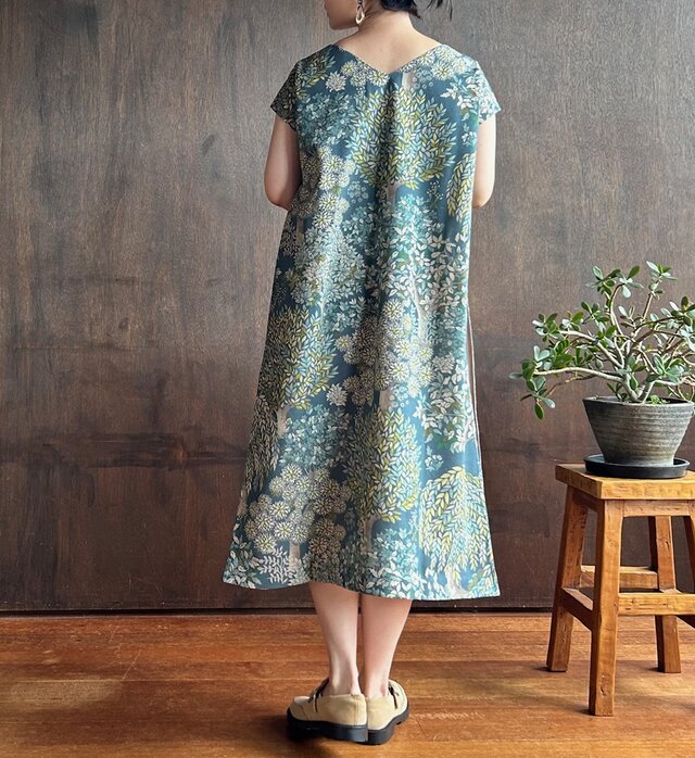 フレンチスリーブ・コンビネーションドレス クワイエットフォレスト2025-3／サイド：ベージュ | iichi 日々の暮らしを心地よくするハンドメイドやアンティークのマーケットプレイス