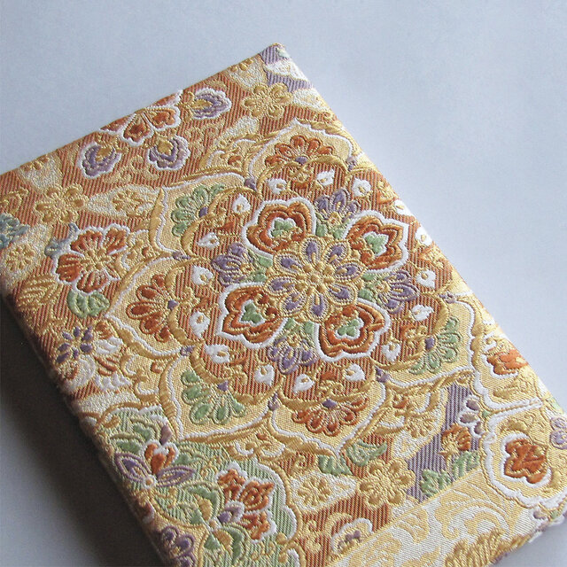 御朱印帳 絢爛 No.102 | iichi 日々の暮らしを心地よくするハンドメイドやアンティークのマーケットプレイス