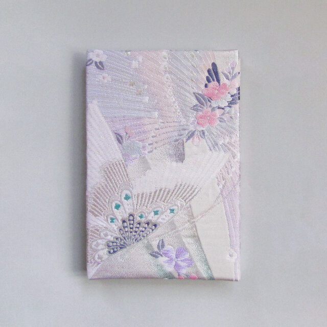 御朱印帳 蝶 No.206 | iichi 日々の暮らしを心地よくするハンドメイドやアンティークのマーケットプレイス