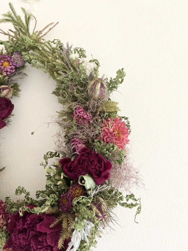 芍薬とダリア ~雫ドライフラワー | iichi 日々の暮らしを心地よくするハンドメイドやアンティークのマーケットプレイス