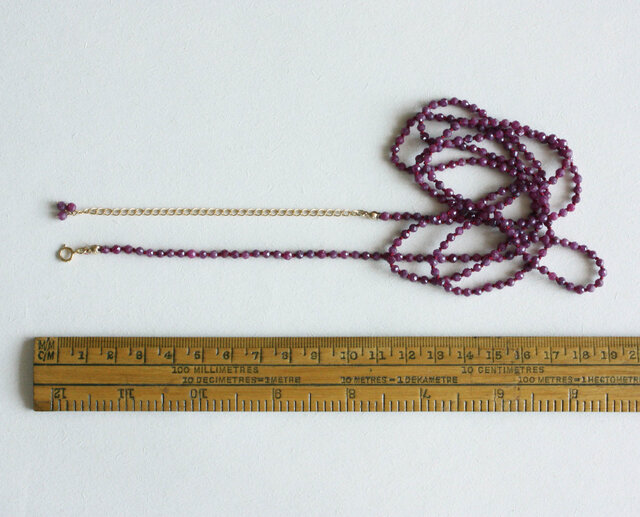 No. 107 118cm・ルビーのネックレス | iichi 日々の暮らしを心地よくするハンドメイドやアンティークのマーケットプレイス