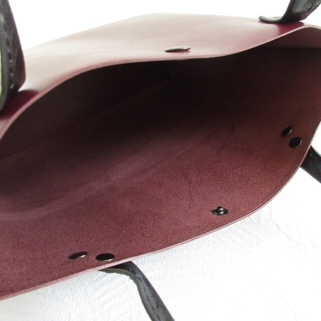 新仕様♪B5サイズ対応《牛革》ロングハンドル・外マチ・ミディアム・トート・スムースワイン・0601 | iichi 日々の暮らしを心地よくするハンドメイドやアンティークのマーケットプレイス