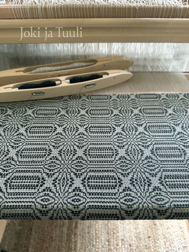 [手織りベルトリネンショルダーバッグ] グレイッシュグリーン | iichi 日々の暮らしを心地よくするハンドメイドやアンティークのマーケットプレイス