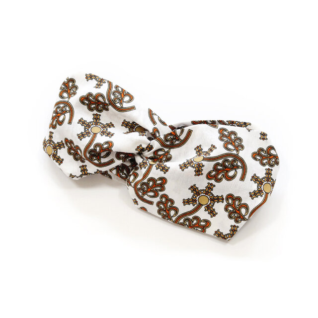 アフリカ布 カンガのクロスターバン（ 唐草 ） ヘアバンド ヘアターバン | iichi 日々の暮らしを心地よくするハンドメイドやアンティークのマーケットプレイス