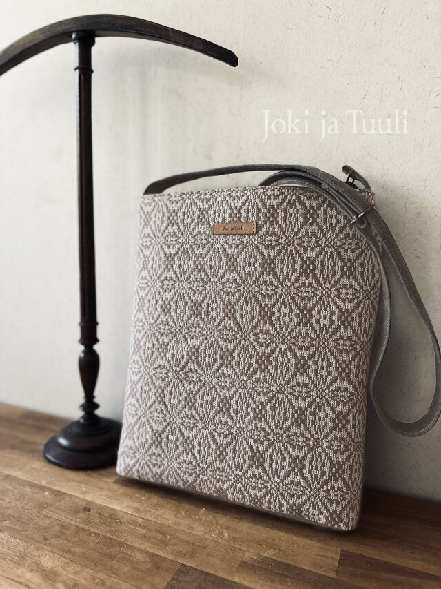 [手織りショルダーバッグ] モカ×ヴィンテージグレー | iichi 日々の暮らしを心地よくするハンドメイドやアンティークのマーケットプレイス
